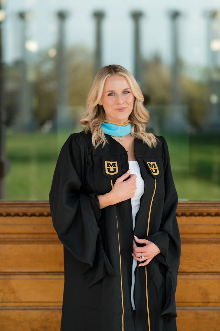 Gabrielle {Mizzou Graduate Photography} - Jennifer Mossman Photography
